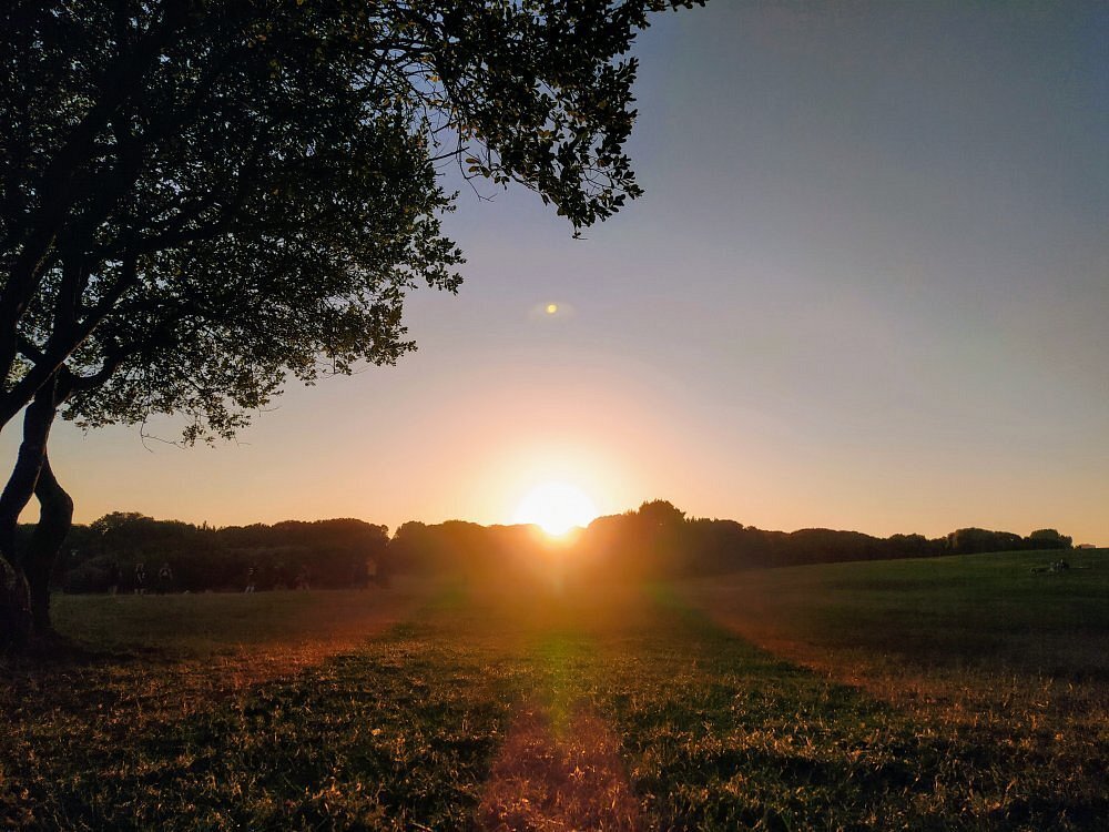 6 spots com vistas incríveis para aproveitar o pôr do sol das tarde de ...