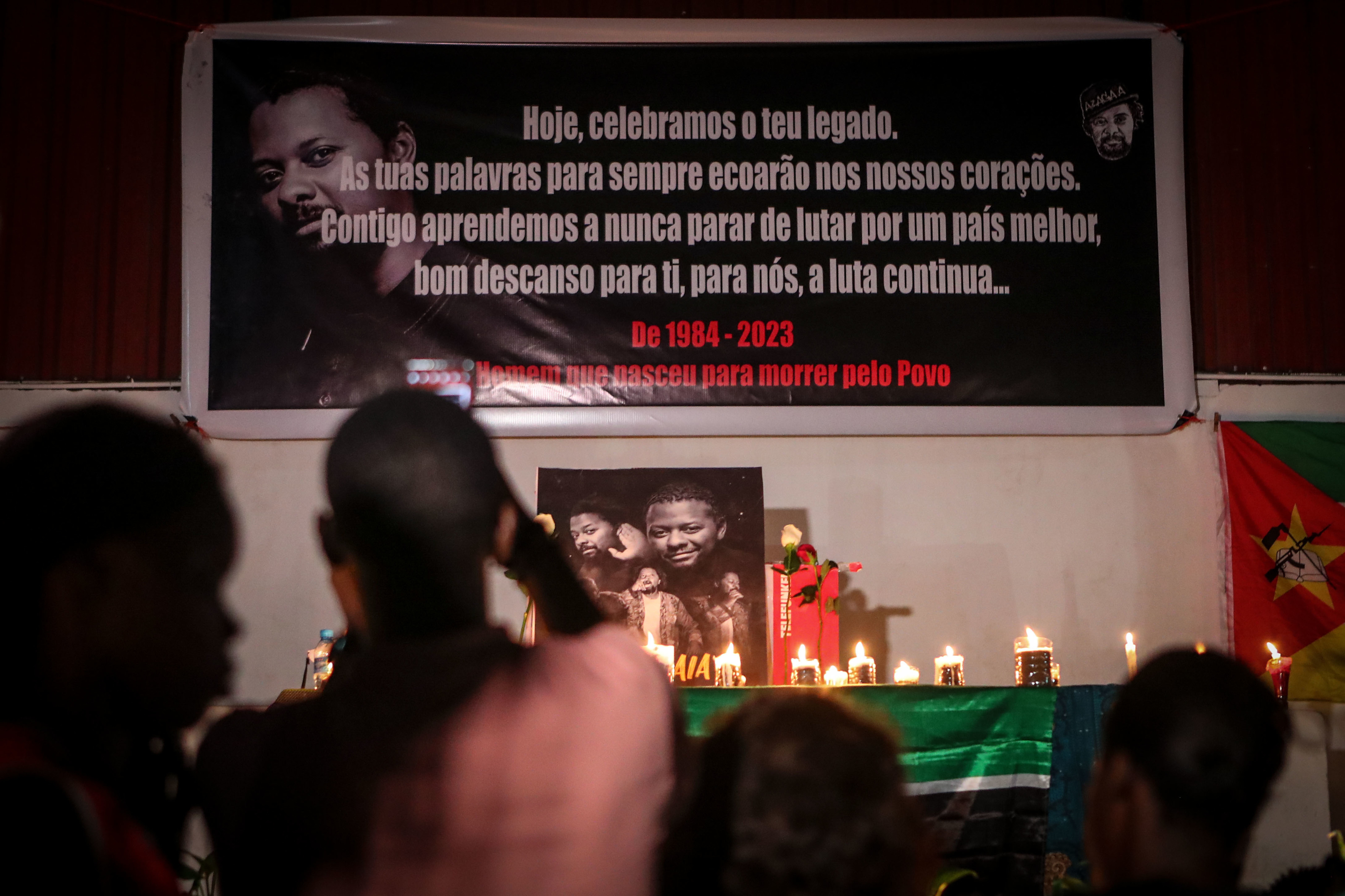 Centenas em vigília pelo rapper Azagaia anunciam marcha em Maputo
