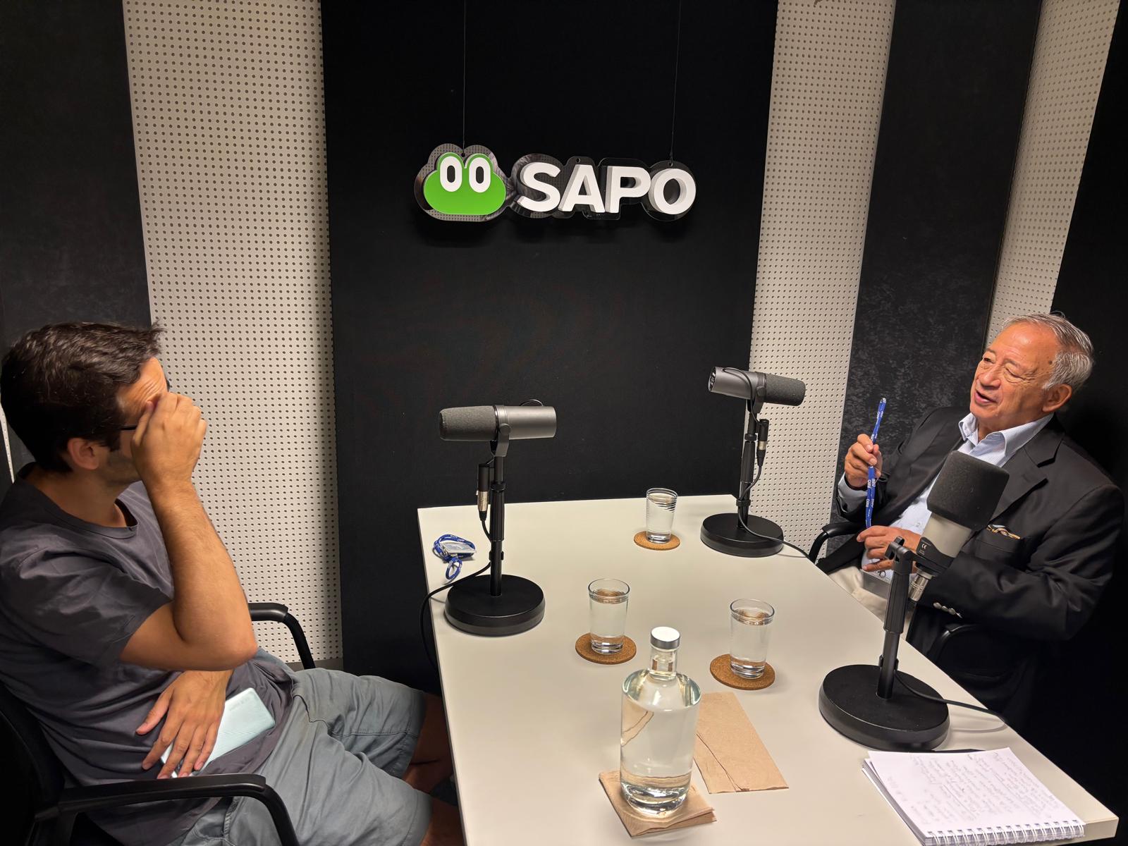 Bandeiras ideológicas: Não há coragem para falar no que realmente se ...